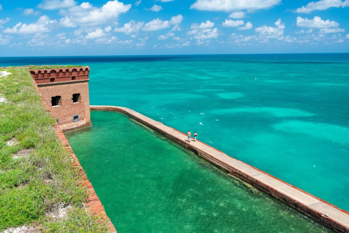 Fort Jefferson Seawalls – Walk Atop The Waves In The Florida Keys